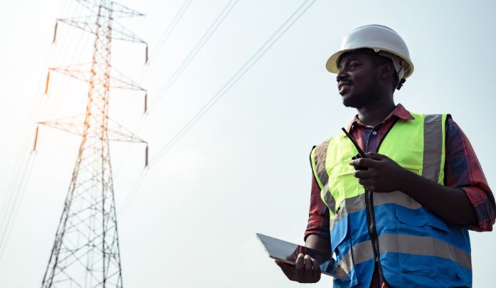 Safety Tips for Construction Teams Working Near Power Lines - Milwaukee ...